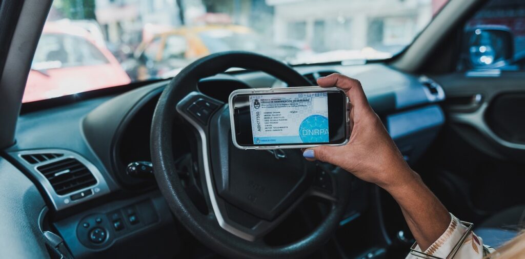 Cédula azul digital: cómo habilitar a otra persona para conducir tu ...